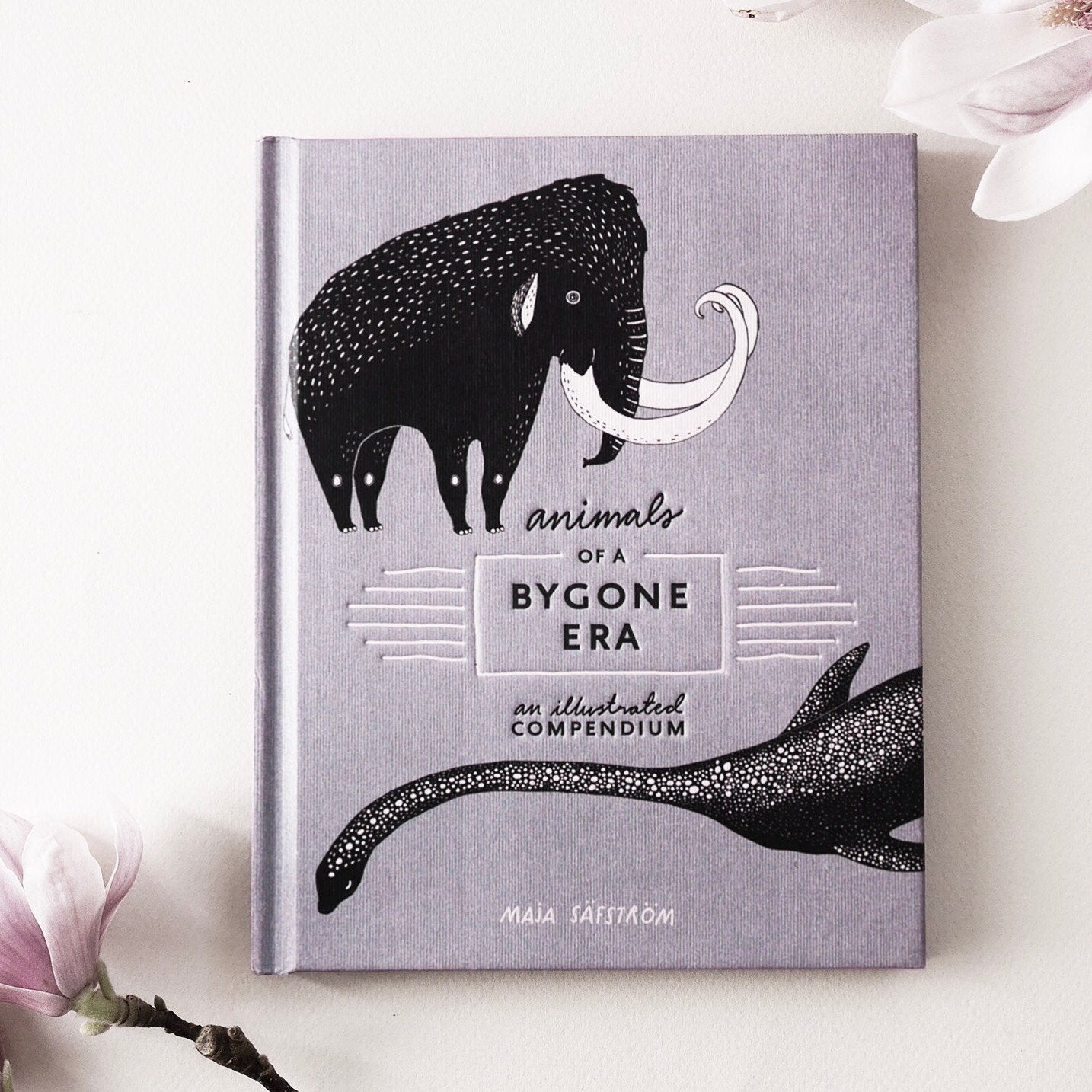 "Animals of a bygone era, an illustrated compendium" - Signed Copy + P ...